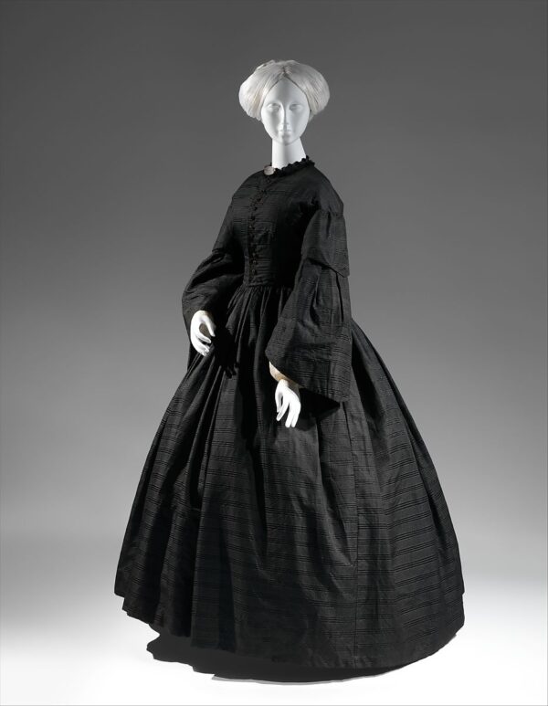 Mid-Late Victorian Mourning Dress - LancasterHistory
